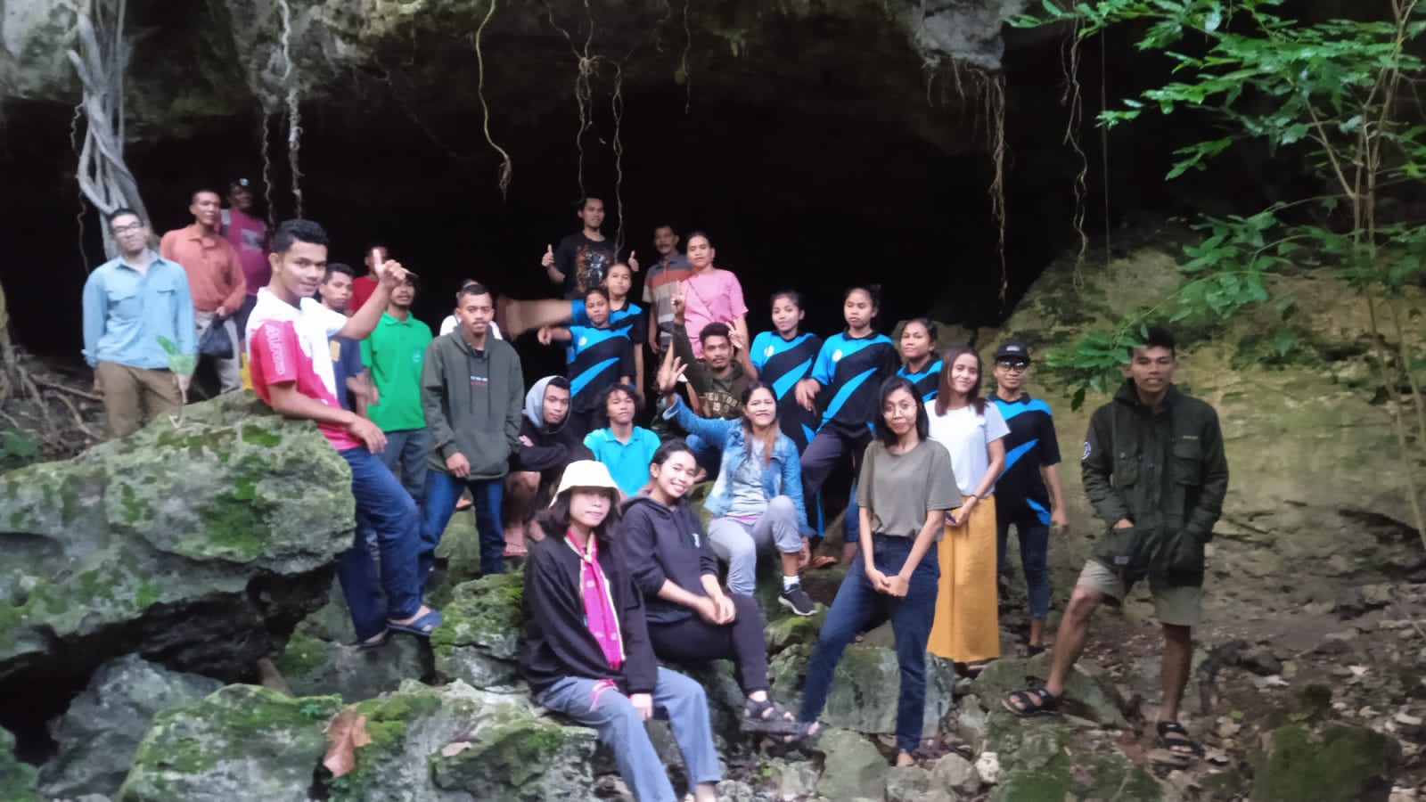 Kampung Nampar, Tiwu Empo & Liang Rodak, Spot Wisata Alam Pantura ...