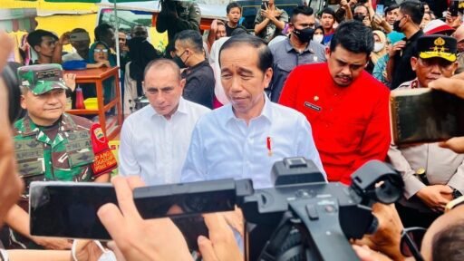 Atasi Inflasi Di Daerah Jokowi Data Inflasi Setiap Daerah Kita Buka Sehingga Semua Bekerja